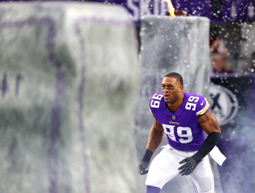 Danielle Hunter Doing Pilates is a Sight to Behold – LSU Football Report