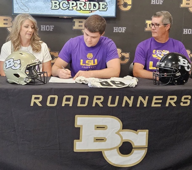 Connor Gilbreath signs with LSU – LSU Football Report